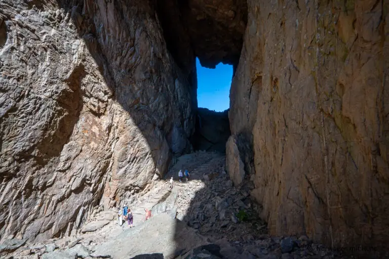 Torghatten: Wanderung durch den Berg mit Loch